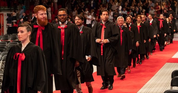 Le début d'un nouveau chapitre pour plusieurs étudiants - Faculté des ...
